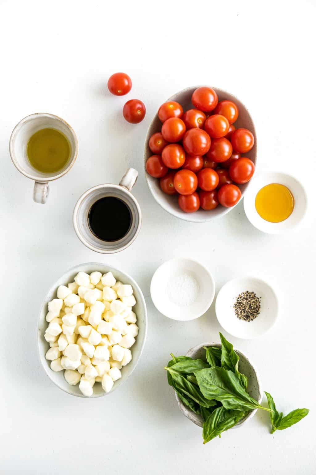 Easy Caprese Salad Recipe - Noshing With the Nolands