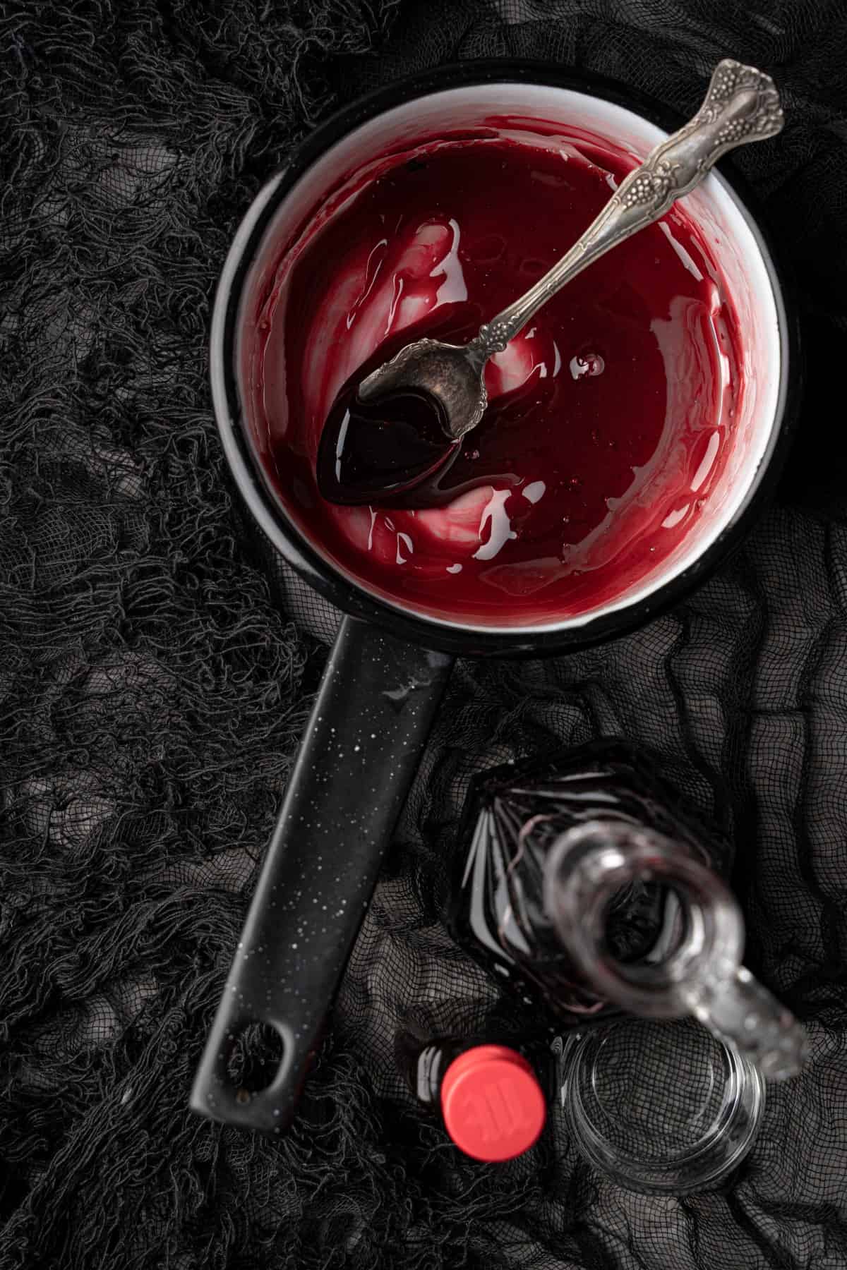 Dracula's Kiss - Halloween Cocktail - Noshing With the Nolands