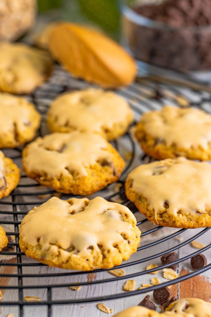 Iced Oatmeal Cookies - Noshing With The Nolands
